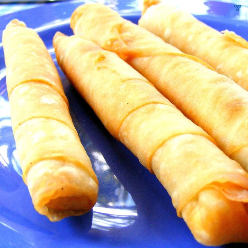 Sigara Böreği Recipe (Turkish Crispy Cheese Rolls)