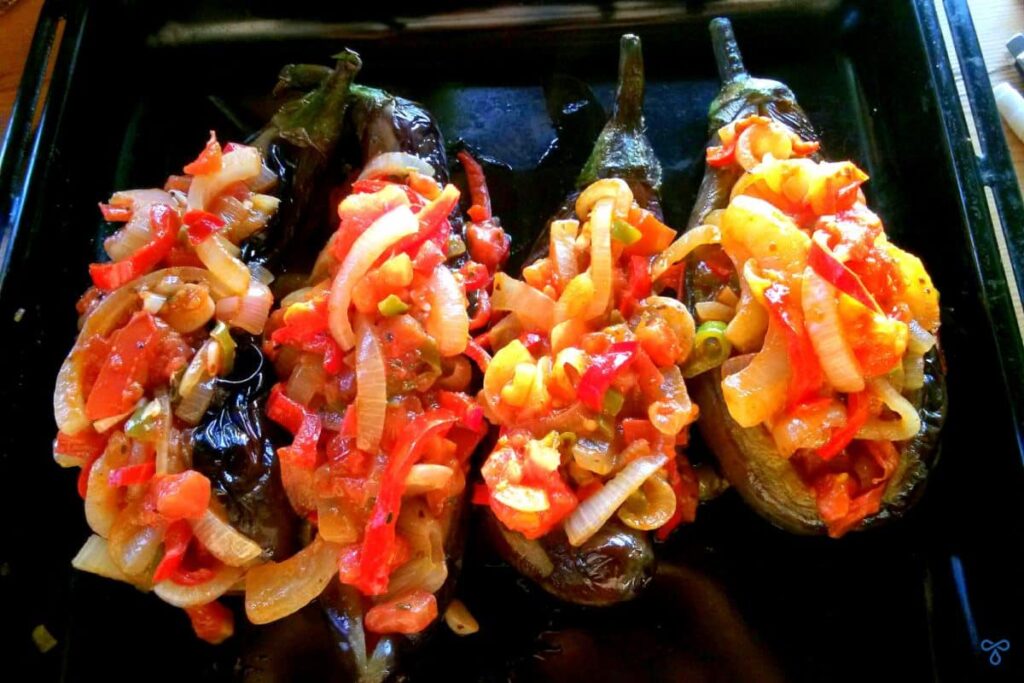 Imam Bayıldı Recipe – Turkish Stuffed Aubergines