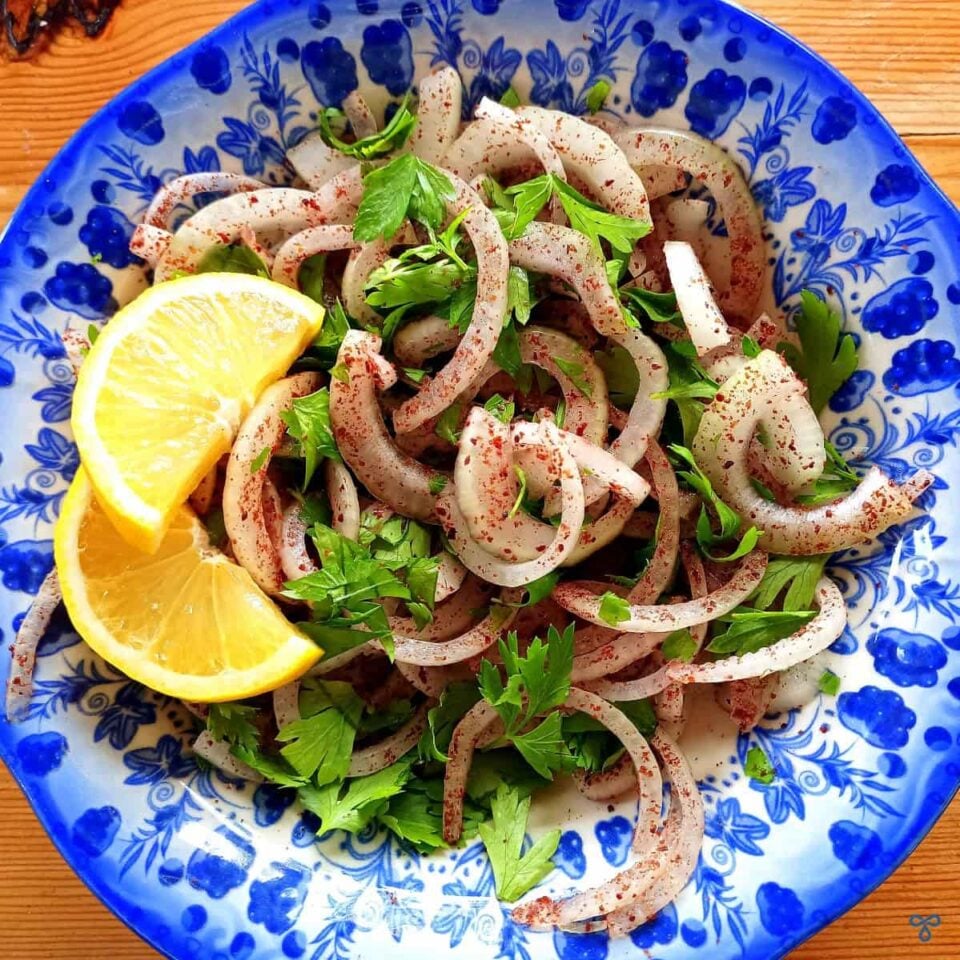 Sumac Onions Recipe - A Turkish Kebab Essential • Turkey's For Life